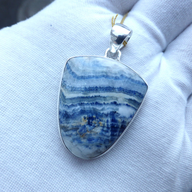 Blue Scheelite – Crystal Heart